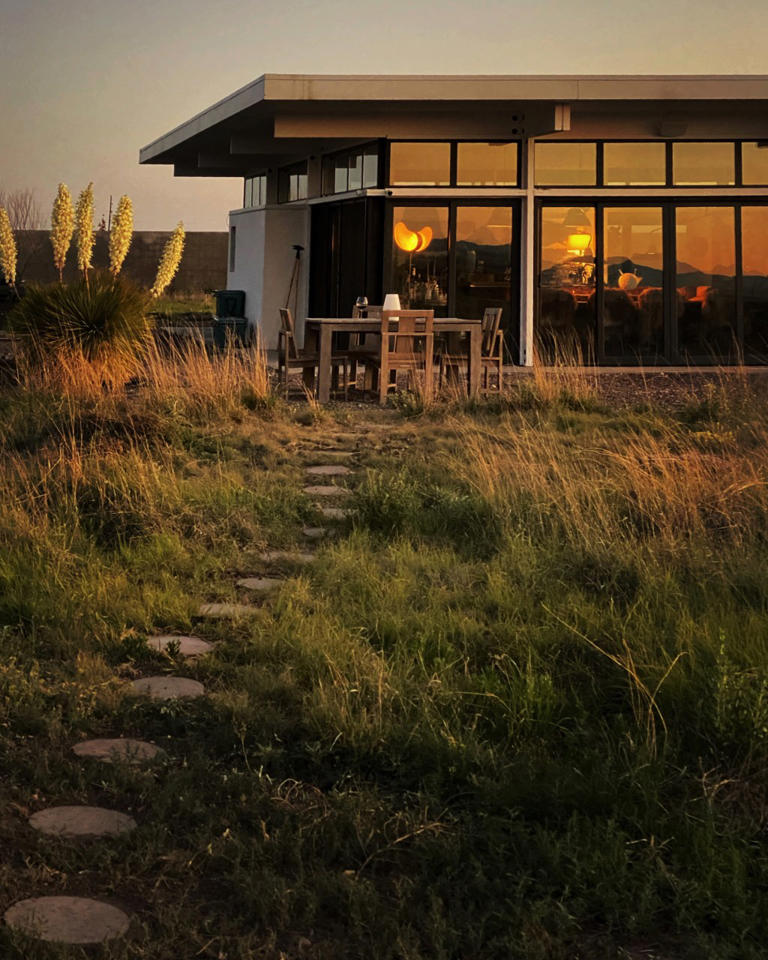 Celeb photog Douglas Friedman gets $2.4M for his stunning Texas home in ...