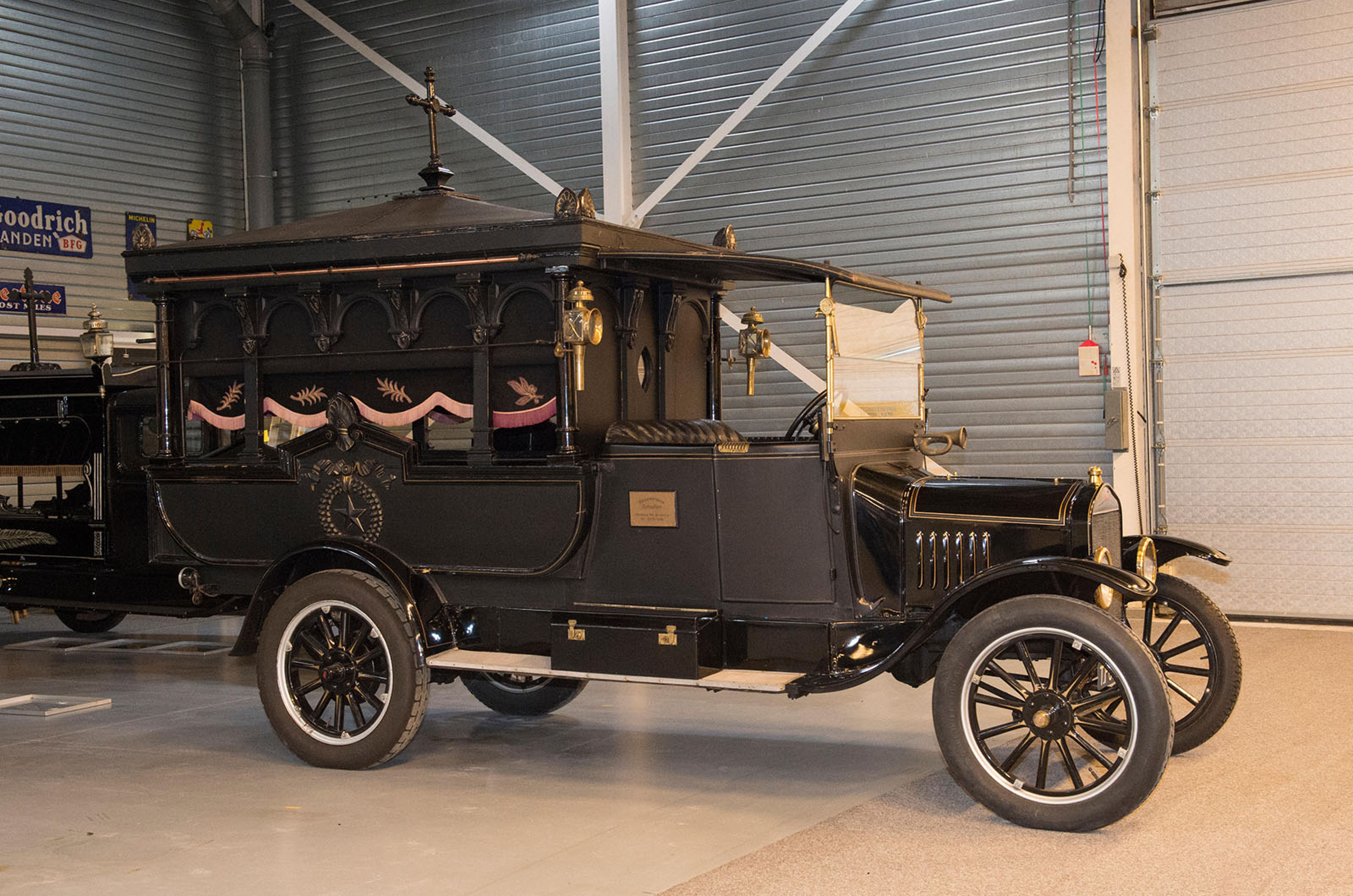 22 intriguing classic hearses