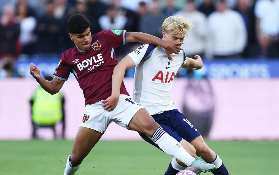 Tottenham push to hijack Man Utd's Mateus Fernandes deal