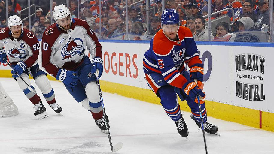 Oilers reportedly working towards locking up their veteran defenceman