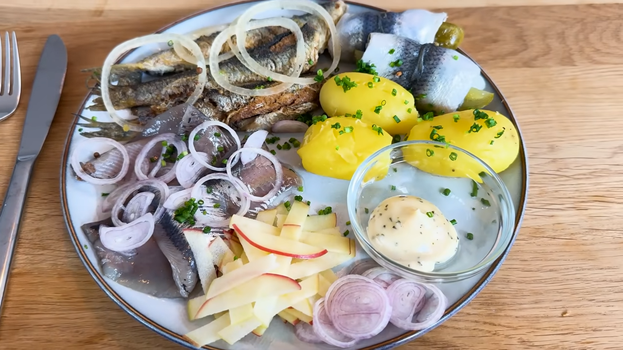 Tradition & Liebe: Heringe mit Oma ️
