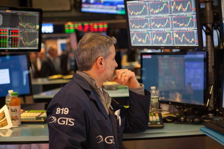 Stocks set to open mixed as investors weigh US.-Iran progress, PCE ...
