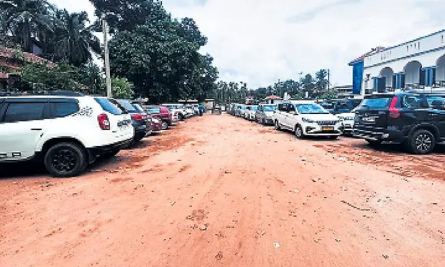 Potholes and damaged interlock blocks trouble devotees at Kollur temple ...