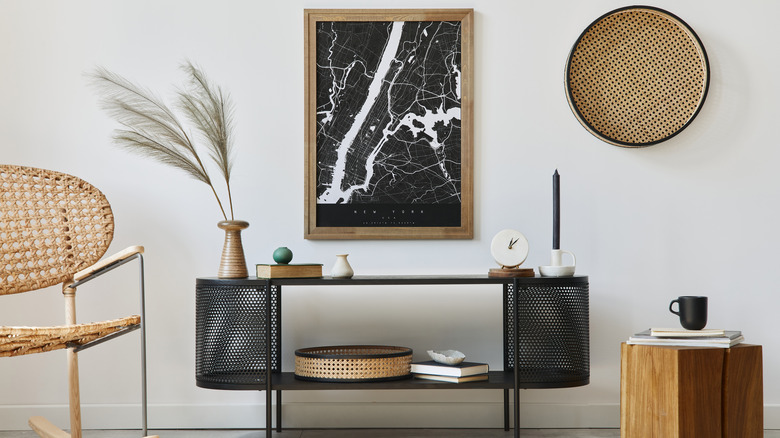 Tips to choose the right size artwork for your space