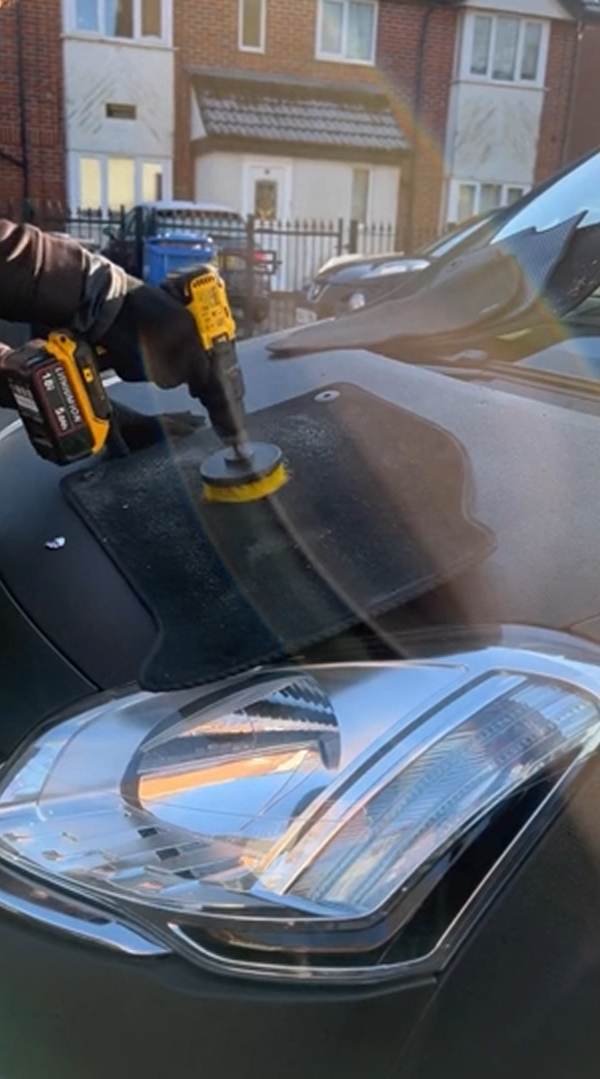 Watch this calming detailing process unfold