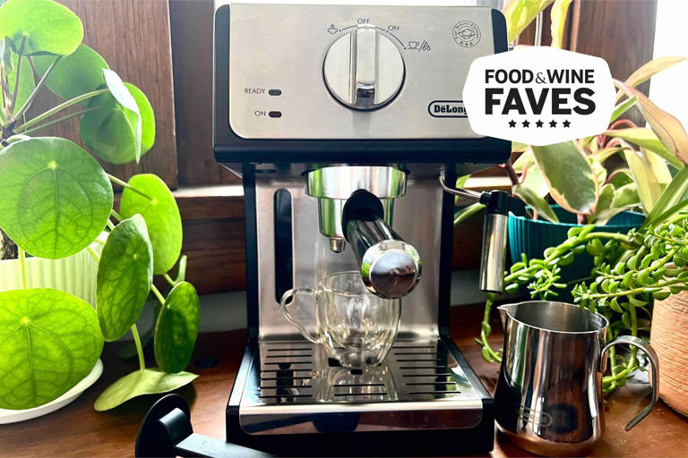 This affordable De'Longhi espresso machine has saved me over $1,000