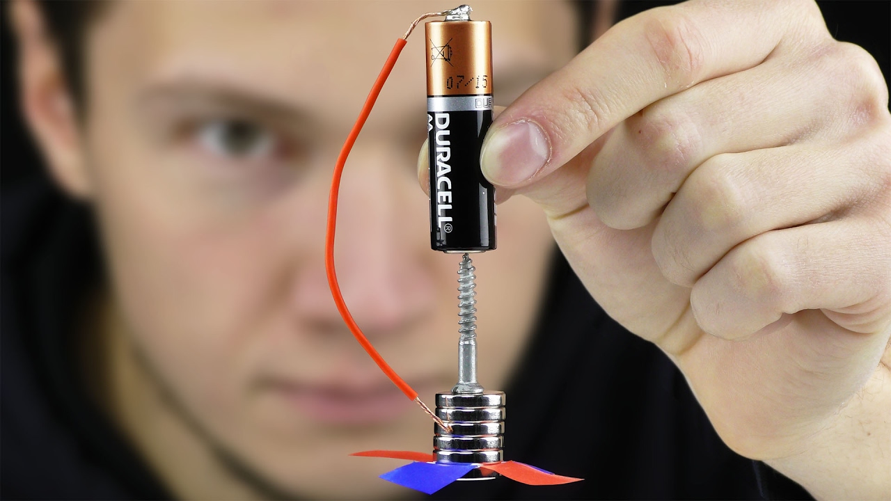 How to make simple electric motor from battery in 1 minute