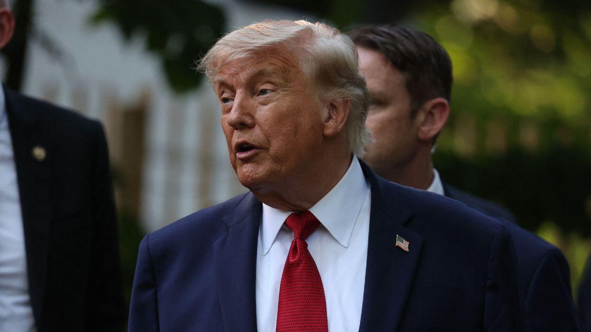 Donald Trump declares ‘I’m the boss’ after arriving late to G7 summit