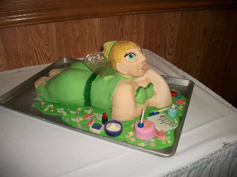 30 cakes that belong in a horror movie
