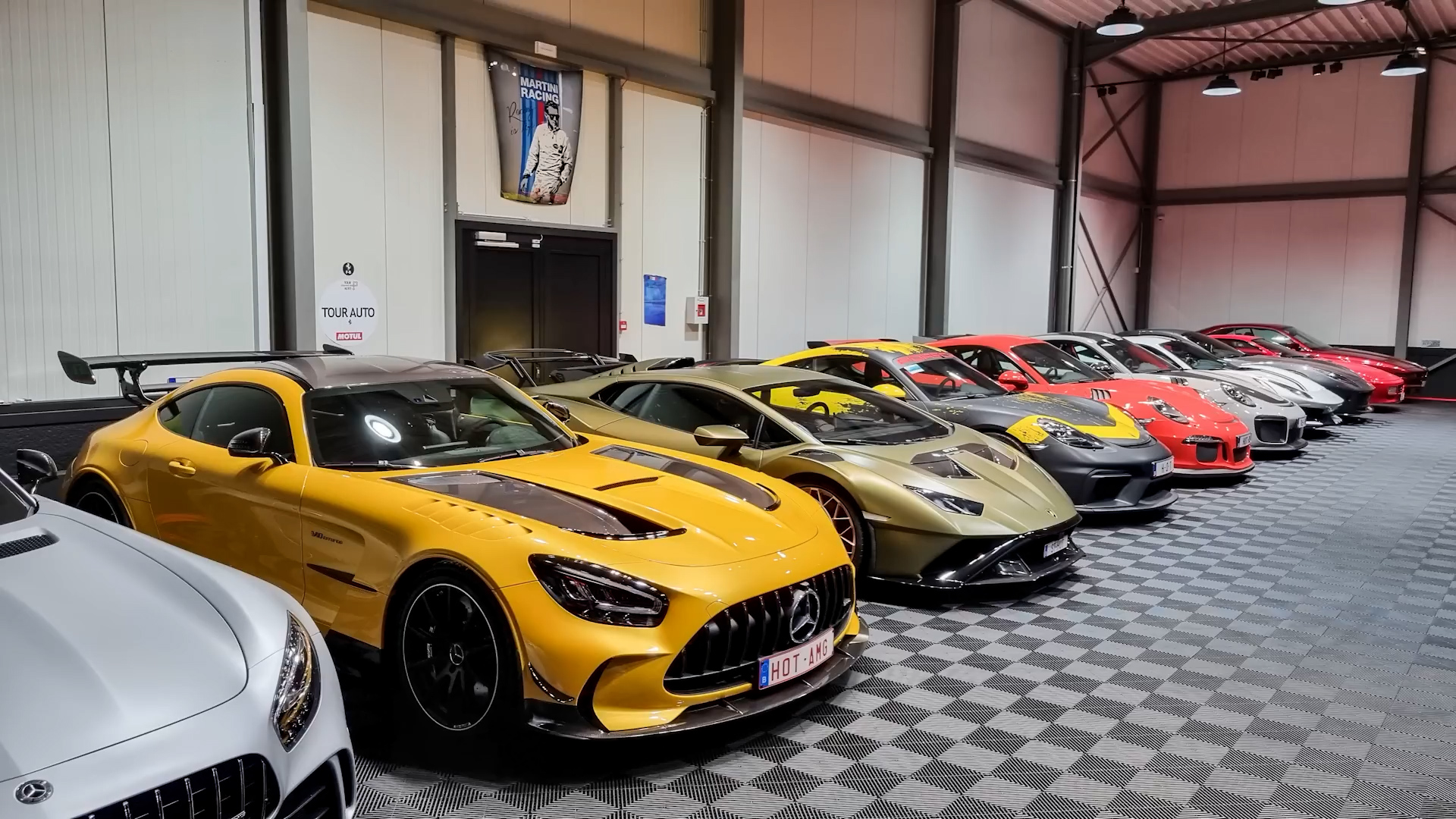 I found another Solarbeam AMG GT Black Series matching twin