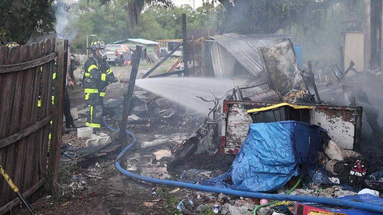 Wimauma man hospitalized after being rescued from burning home: HCFR