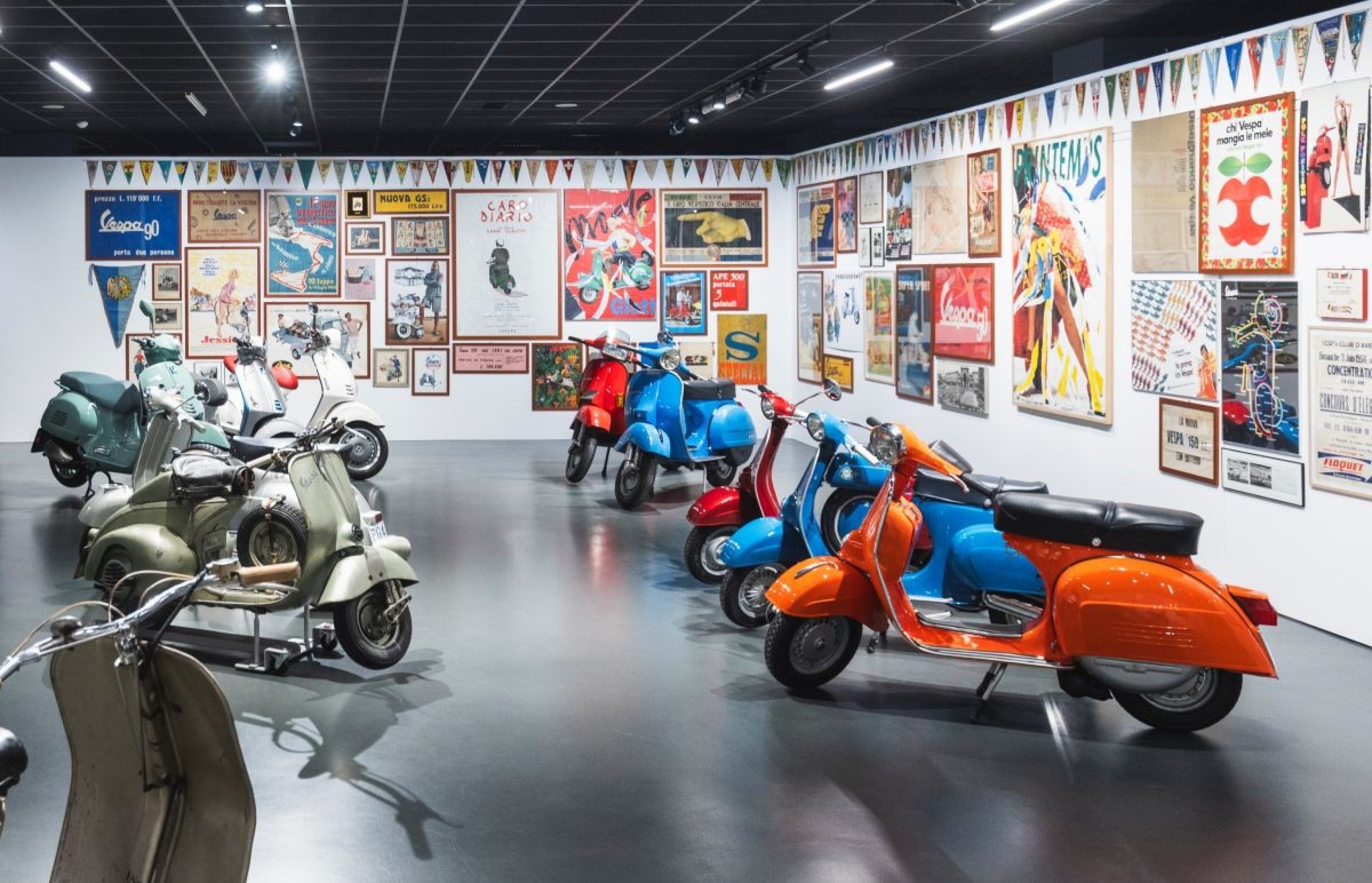 'Icona italiana', la storia della Vespa al Museo nazionale dell'auto