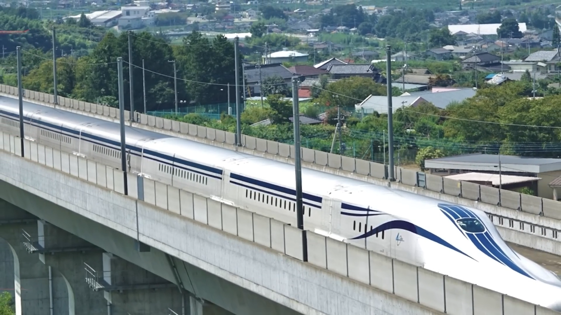 This train doesn't touch the tracks - and it could hit 400 mph