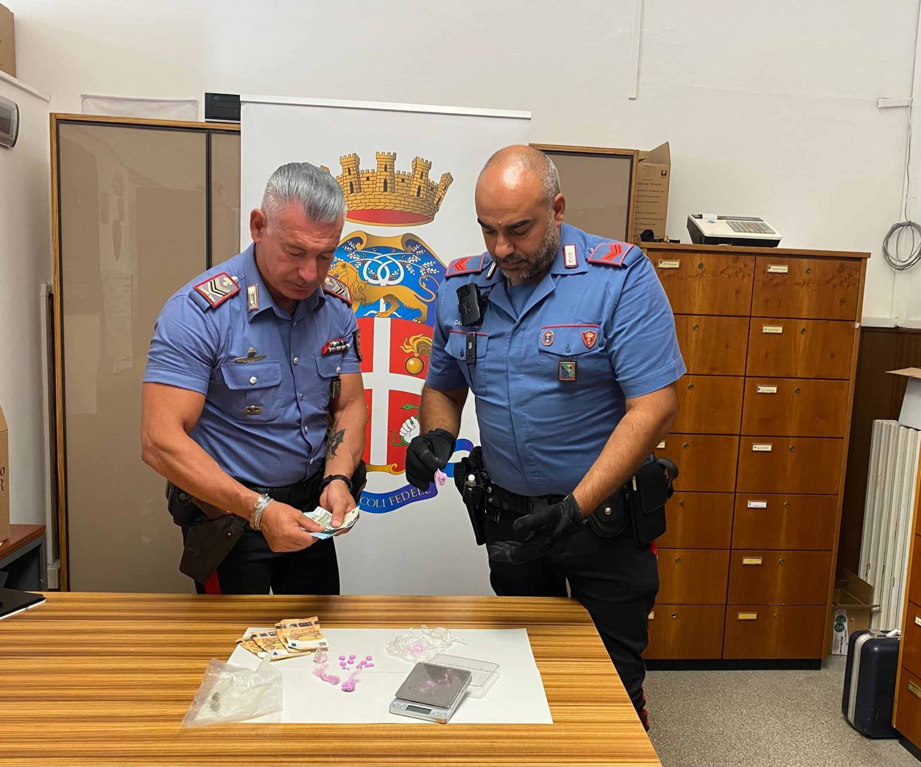 Detiene ecstasy e marijuana, arrestato un 25enne a Jesi
