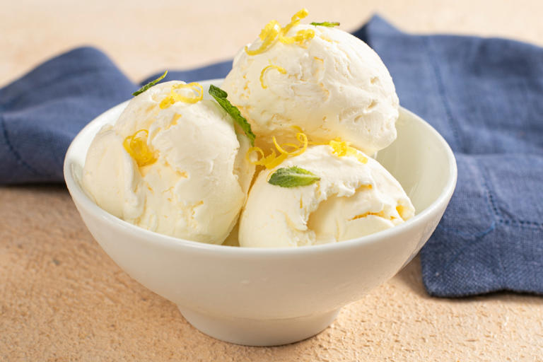 Gelato al limone senza gelatiera con 3 ingredienti