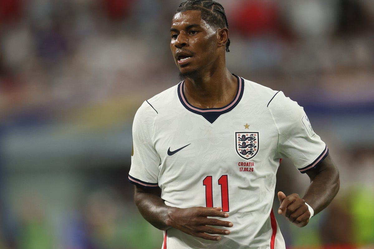 Rashford says England must 'fight for each other' in battle to start