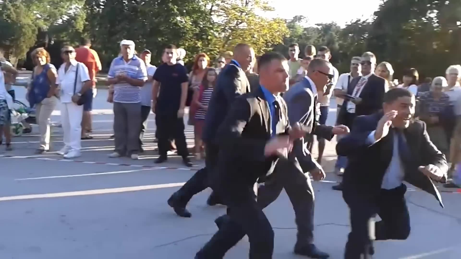 A targeted killing caught on camera falls apart at the last second