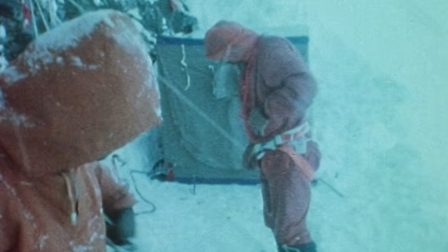 Climbers spend years chasing Everest - then the mountain starts killing ...