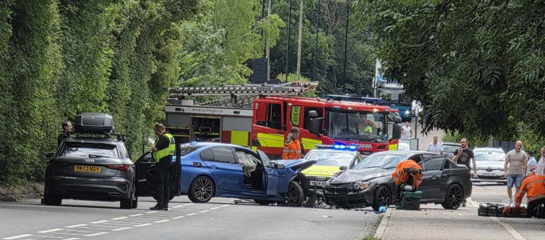 Both drivers sustained minor injuries after two BMWs collied in Conisbrough