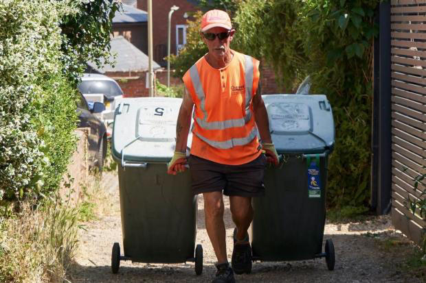 Bin collections in Oxford change for red heat health alert