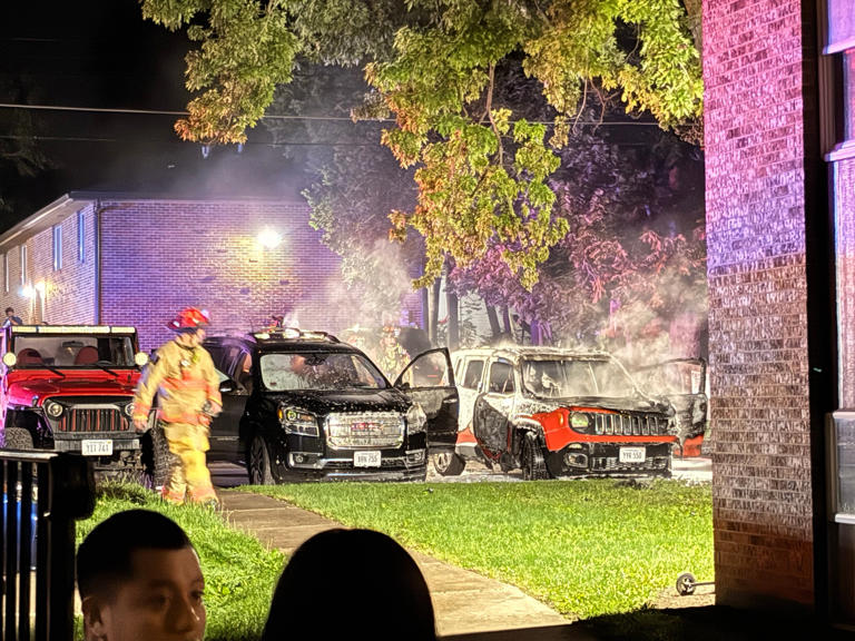 Crews respond to early morning car fire in central Lincoln