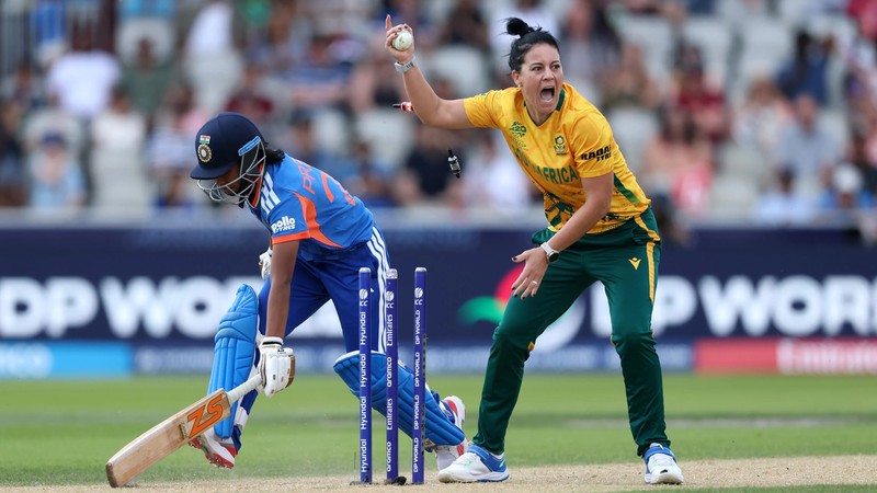Forget the math: Marizanne Kapp urges Proteas to keep winning to secure ...