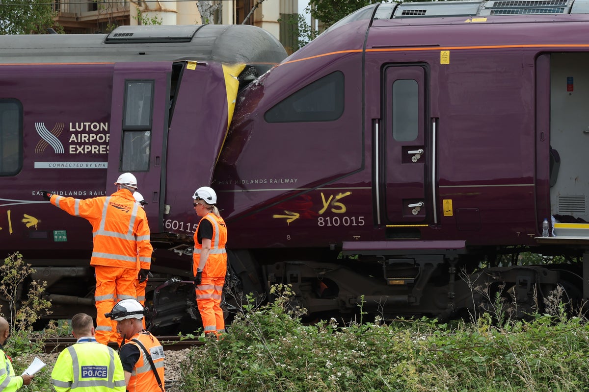 Network Rail travel status during complex Bedford train crash recovery