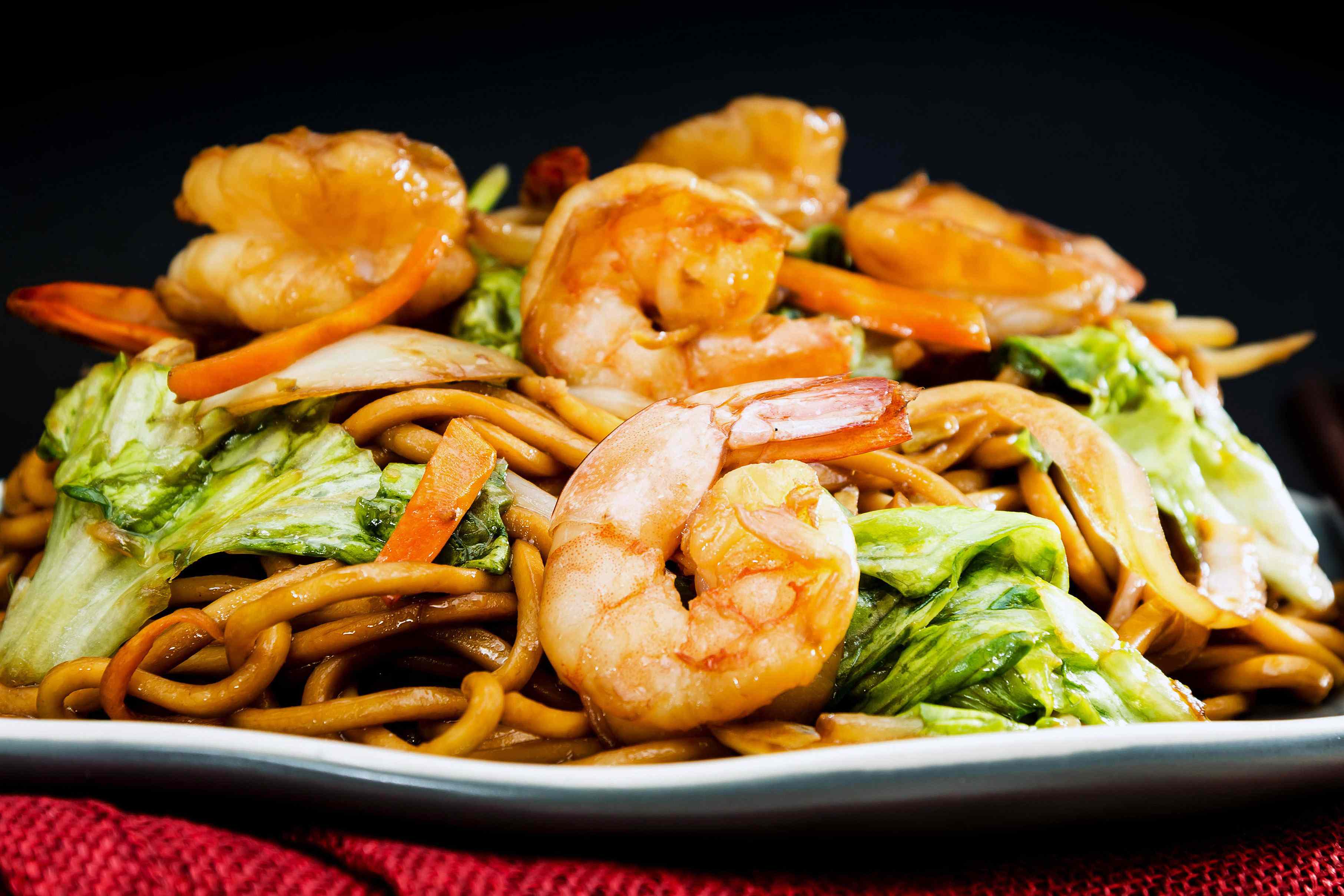 The 1-ingredient trick Chinese chefs use for juicier shrimp, chicken ...