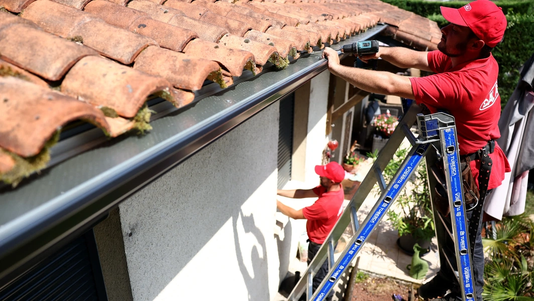 Smart gutter care to protect your home