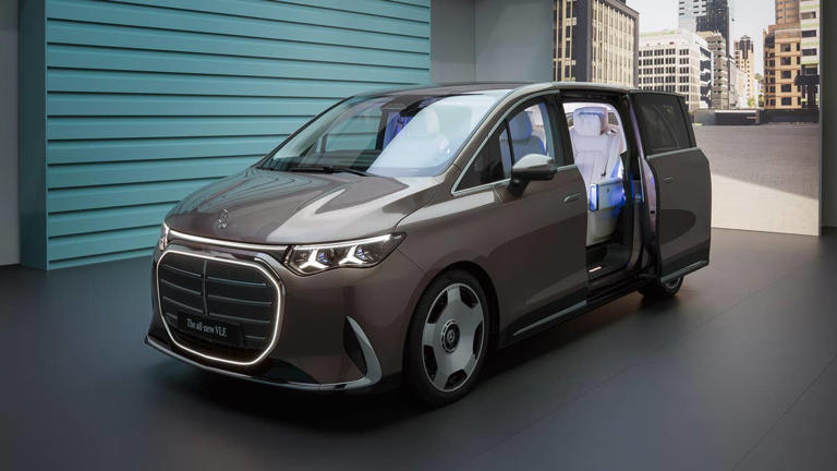 Mercedes is bringing a 400-mile electric luxury van to America