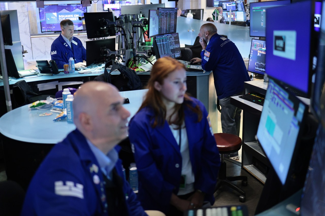US stock futures mixed