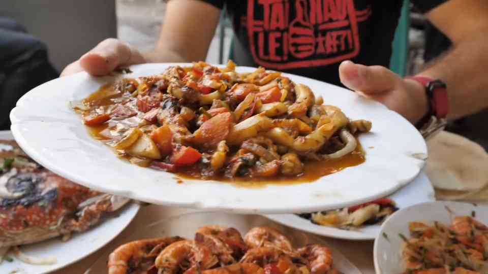 They picked live seafood from the market - then cooked it minutes later