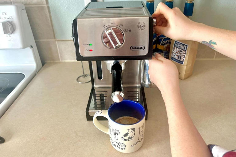 This affordable De'Longhi espresso machine has saved me over $1,000