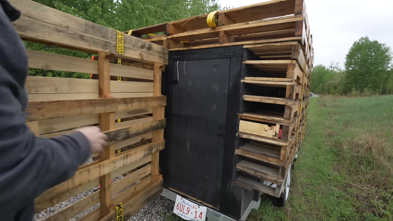 Nobody knew I was hiding inside this trailer... "That was the plan"