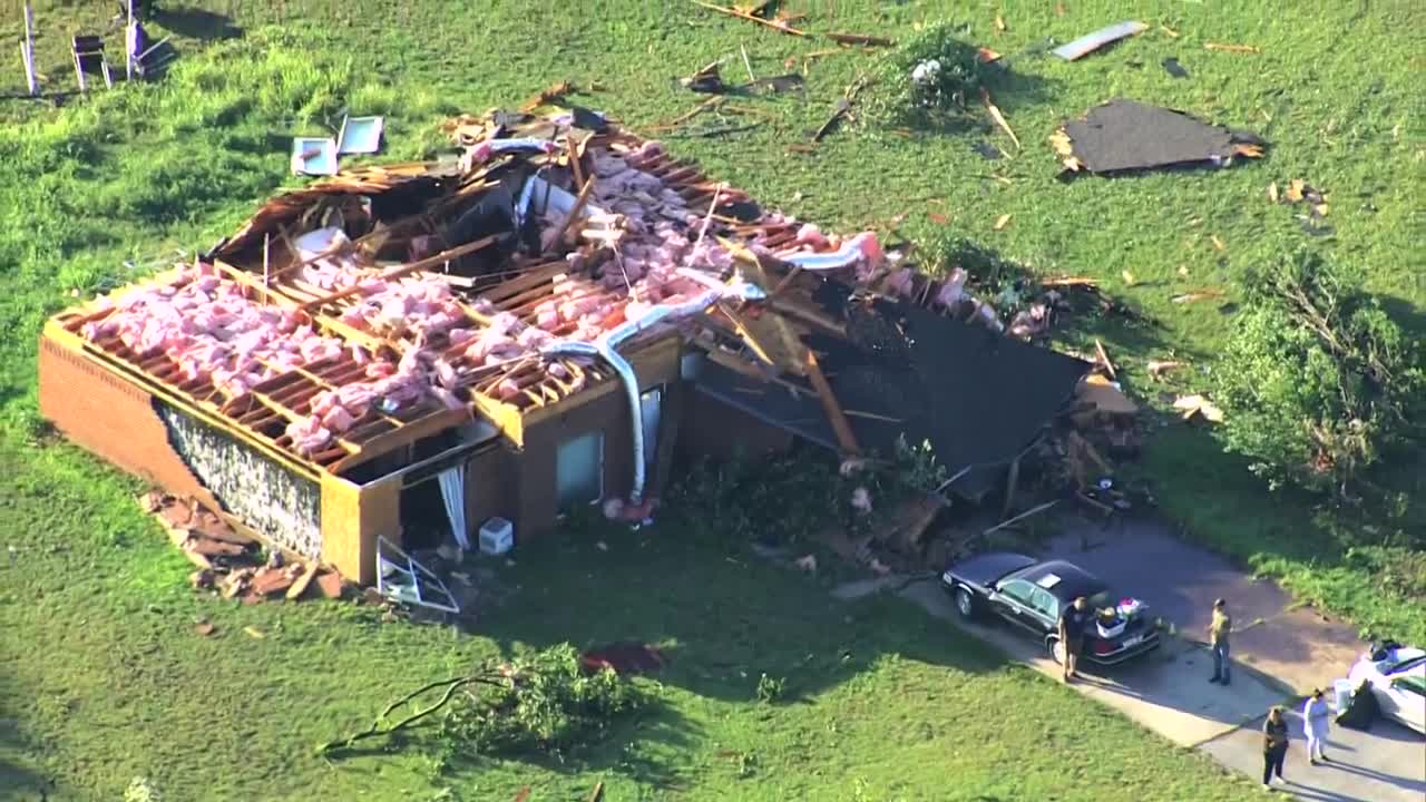 Watch: Sky 5 shows destroyed homes after strong storm hits El Reno ...
