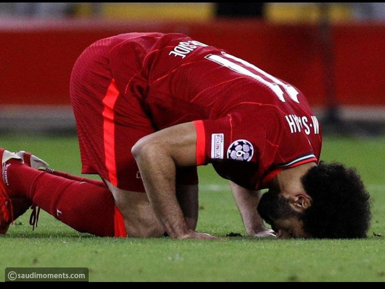 Why Arab and Muslim football players prostrate after goals
