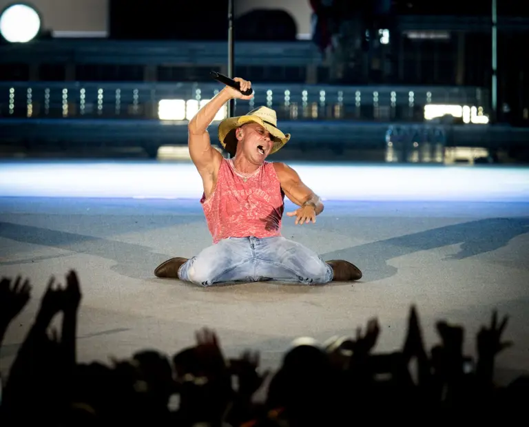 Top 10 Kenny Chesney Songs — Country Music’s Most Important Modern ...