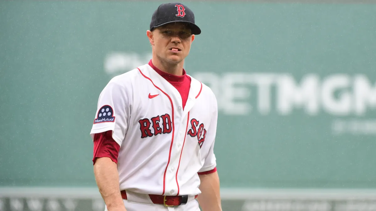 Red Sox pitcher open to waiving no-trade clause if team wants to move him