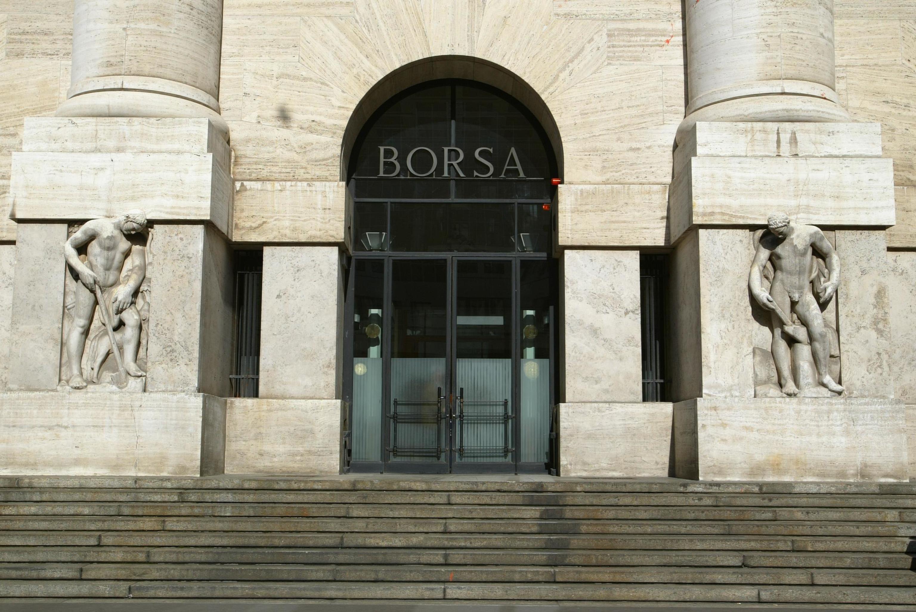 Borsa: Milano chiude fiacca (-0,10%) con Avio, Leonardo, bene Nexi e ST