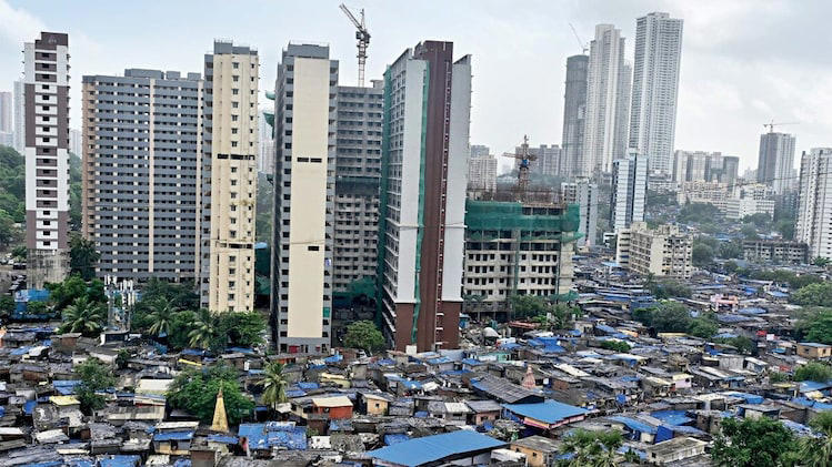 'First thing tourists see is slums': Harsh Goenka flags contrasts in ...