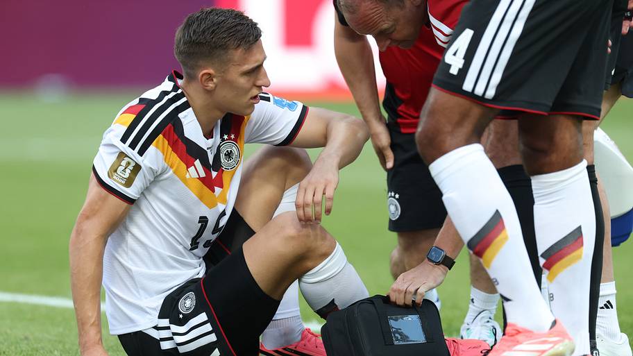 Borussia Dortmund could be without key defender for months after injury ...