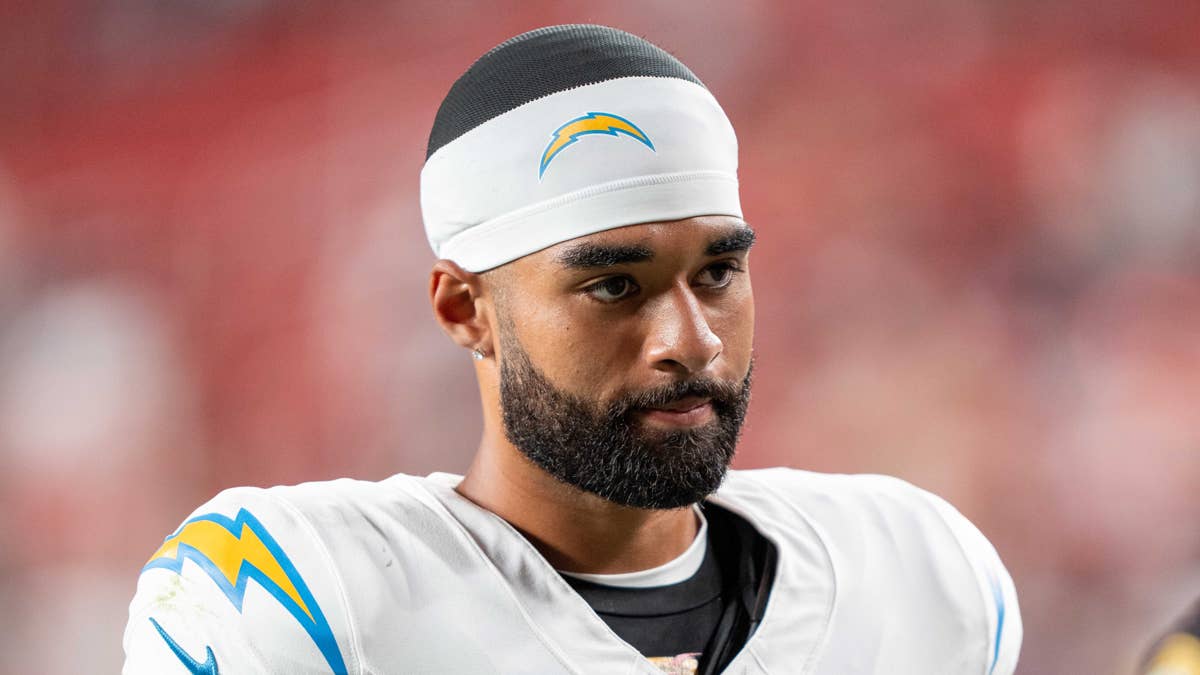 DJ Uiagalelei impresses in Chargers' offseason, competing for backup ...