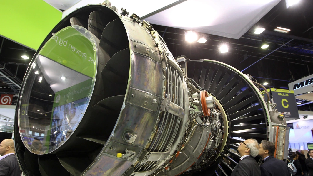 Boeing 787 and 747‑8 engine design and performance
