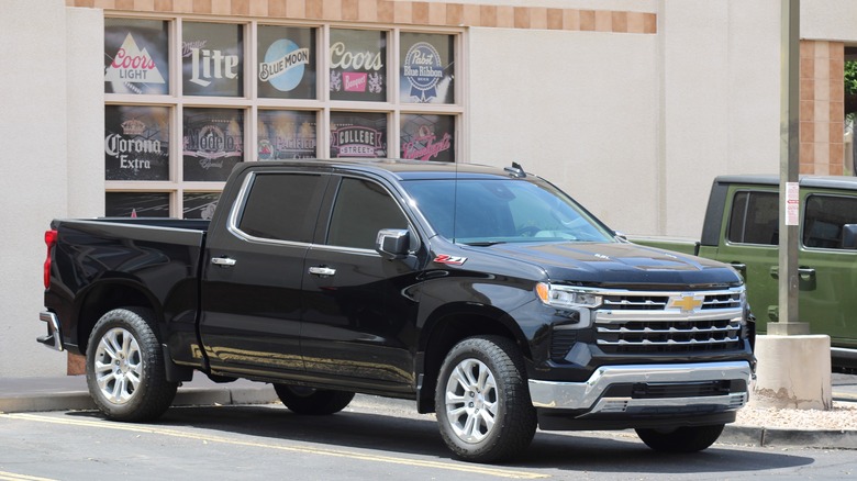 Common problems that can happen with the Chevy Silverado (according to ...