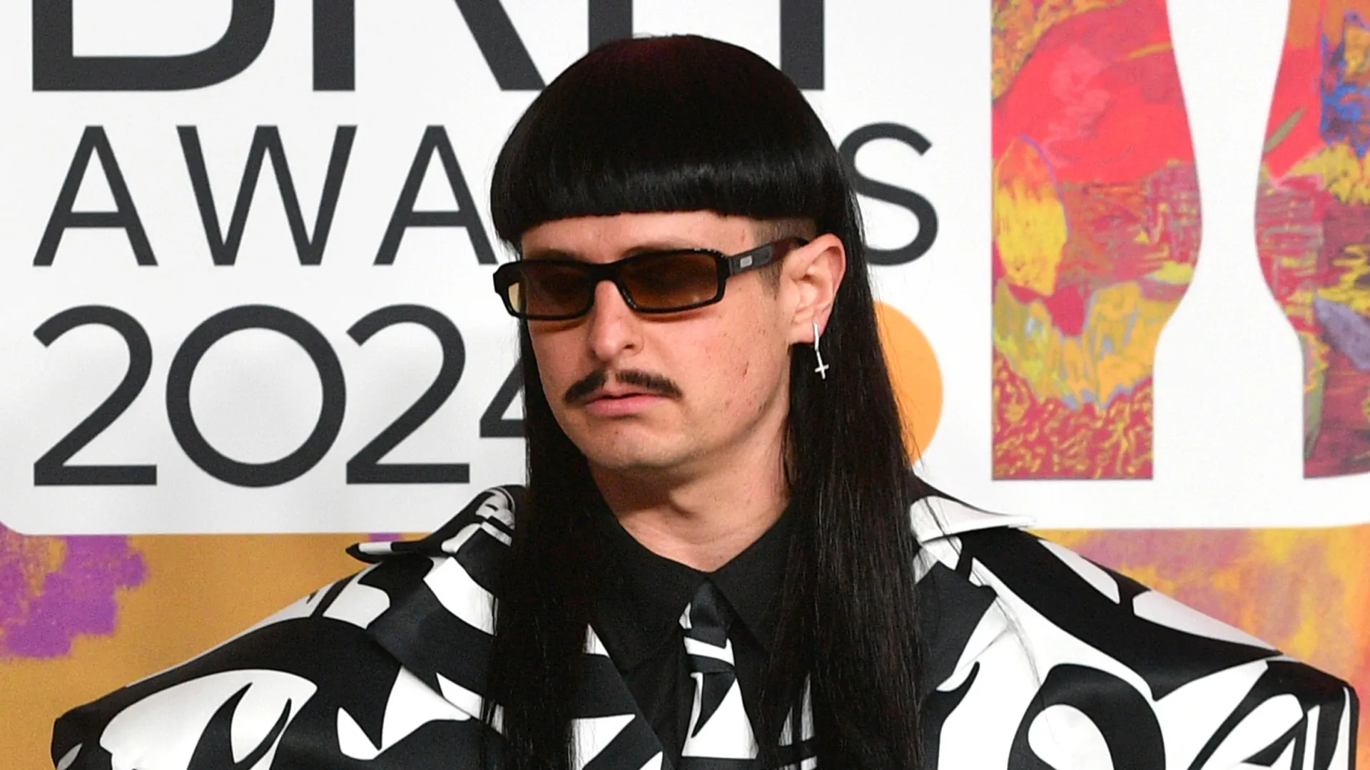 Corpo de Oliver Tree de volta à Califórnia. Último desejo será cumprido