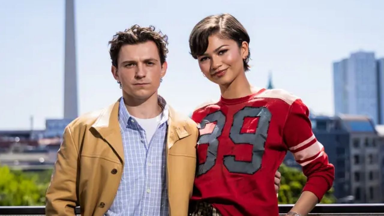 Zendaya roasts Tom Holland and calls him a 'grandpa' in hilarious new ...