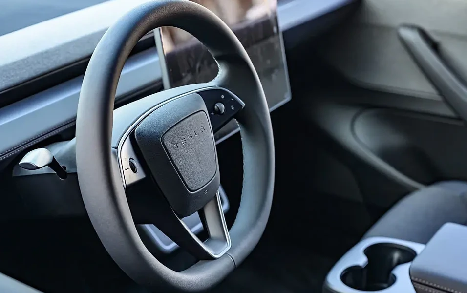Report outlines six car features automakers later regretted
