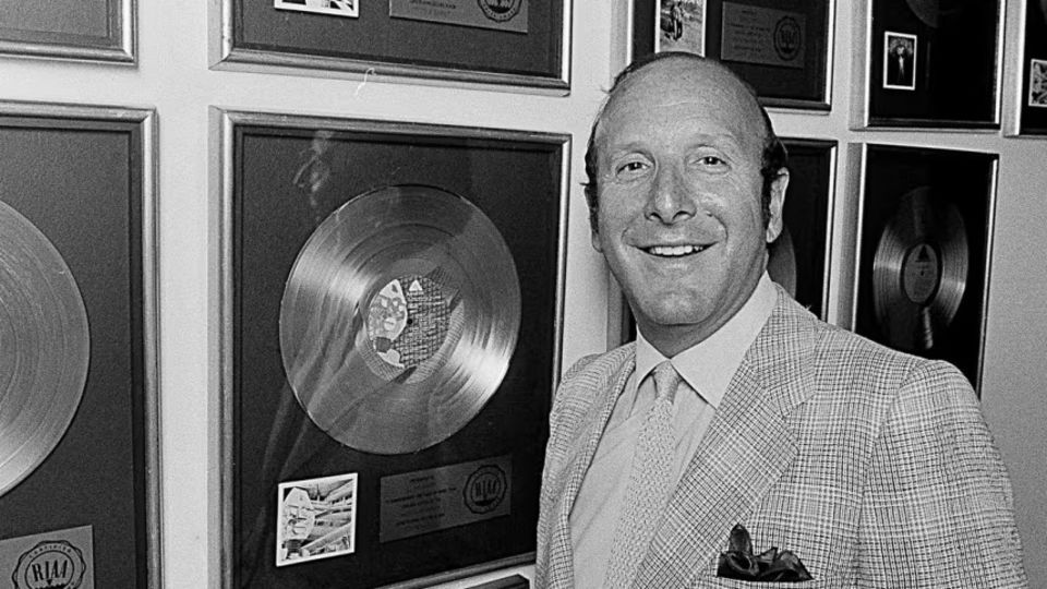 Muere Clive Davis, productor musical y titán de la industria ...