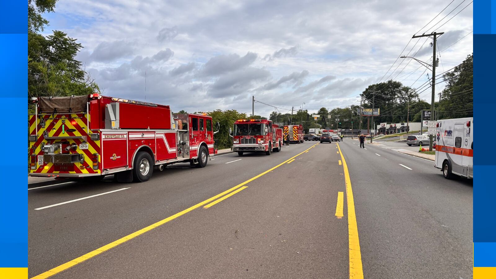 Driver, 2 pedestrians dead after car crashes into North Knoxville creek ...