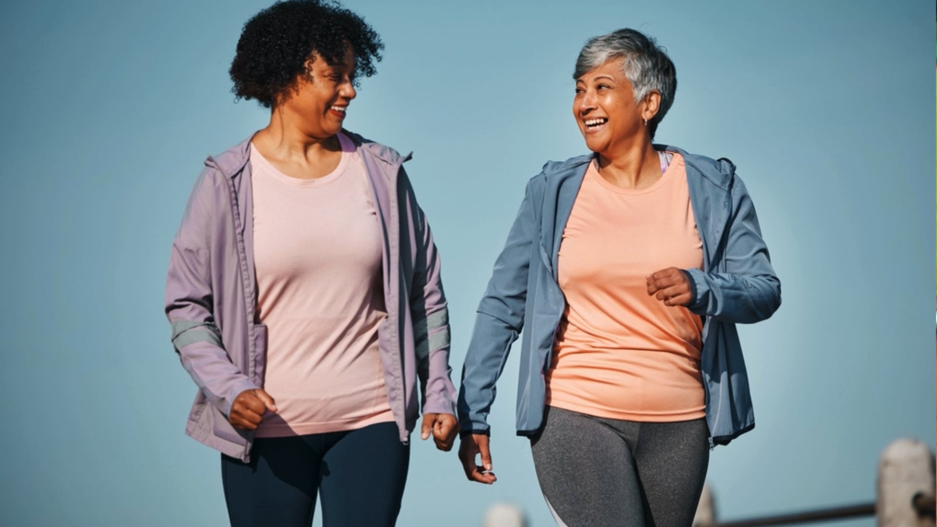 These unconventional walking techniques strengthen muscles regular ...